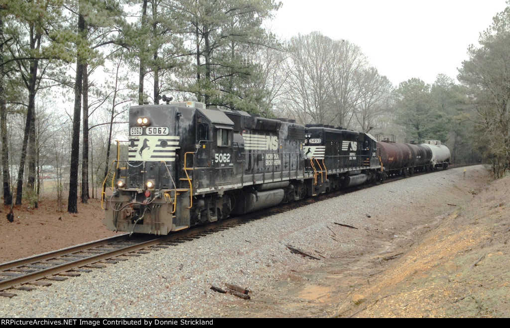 Leading NS A64 WB at 42nd St in Pell City